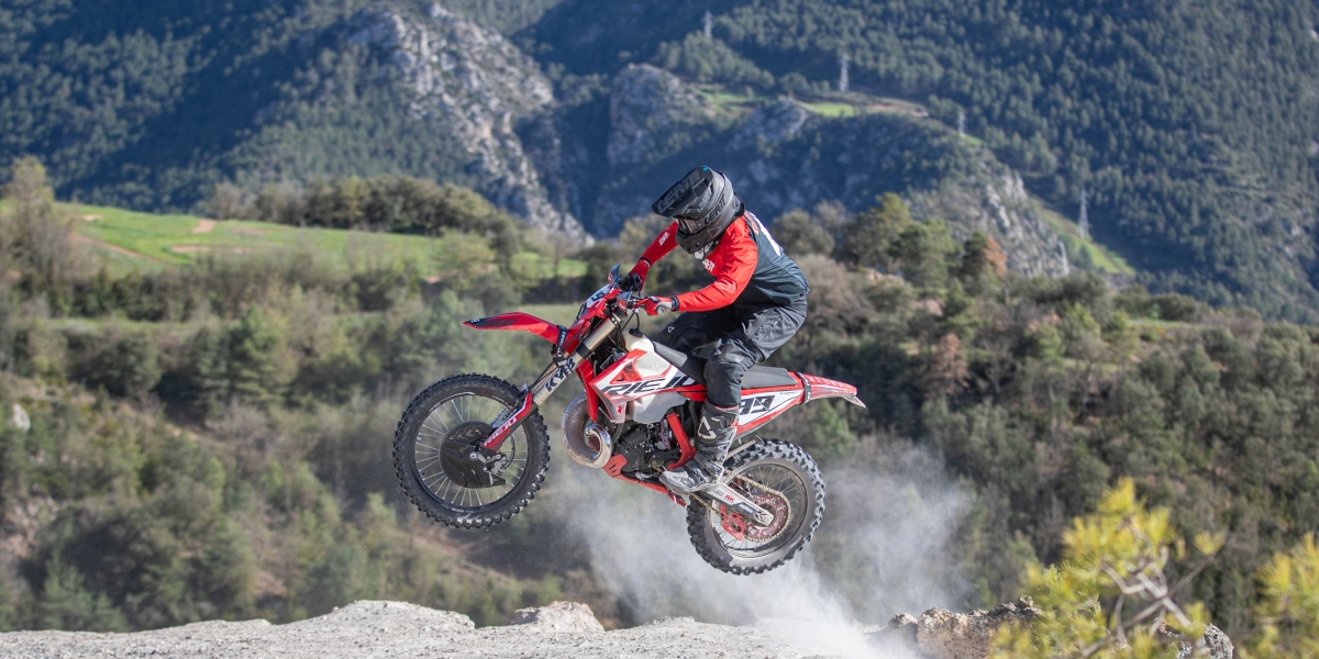 MR HARD ENDURO REPLICA ALFREDO GÓMEZ - Rieju