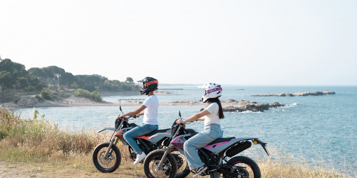 RIEJU launches the new MRT 50 SM Matt Grey: style, energy and attitude ...